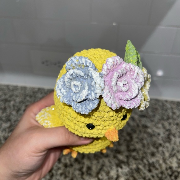 Laura Ashley | Art | Laura Ashley Little Chick Statue | Poshmark